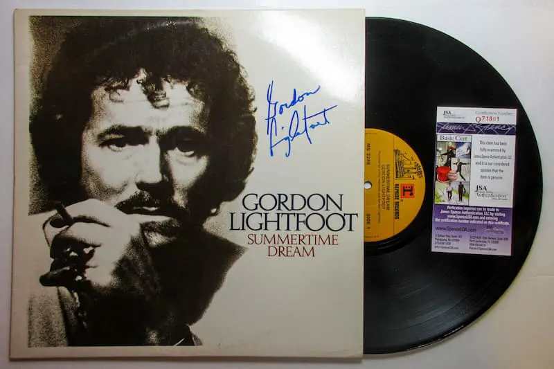 Gordon Lightfoot – The Wreck Of The Edmund Fitzgerald – OldiesSong