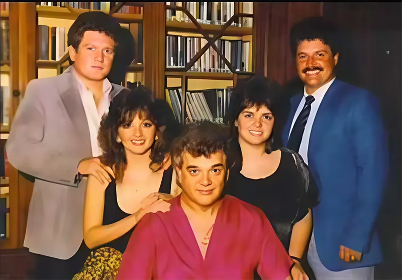 Conway Twitty & Kathy Twitty – Don’t Cry Daddy – OldiesSong