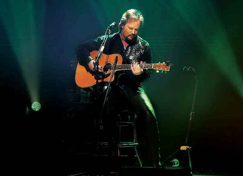 Travis Tritt – Sometimes She Forgets – OldiesSong