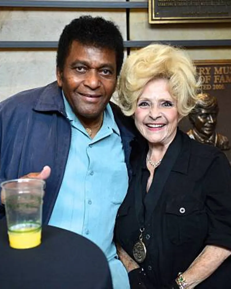 Charley Pride – If You Still Want A Fool Around – OldiesSong