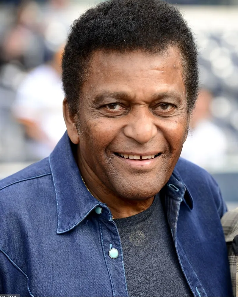 Charley Pride – Touch My Heart – OldiesSong